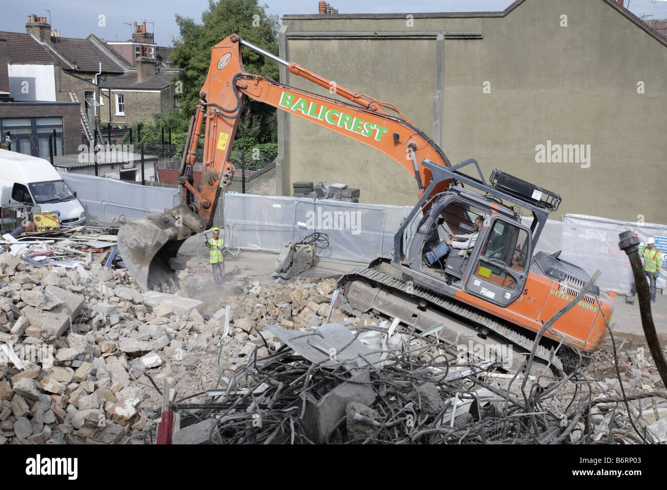 Demolition rubble hi-res stock photography and images - Alamy