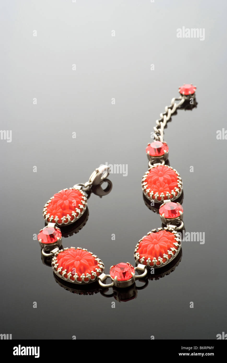 Carved gemstones hi-res stock photography and images - Alamy