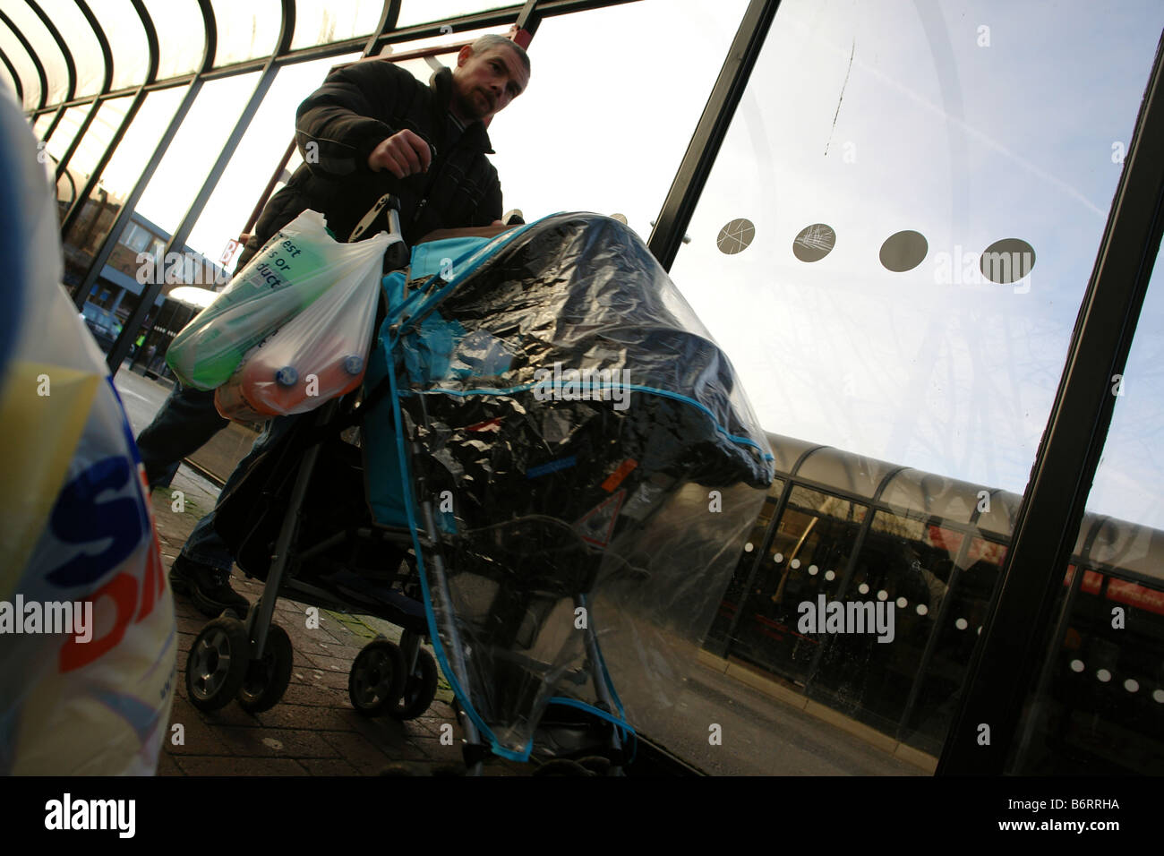 Nuneaton bus station hi-res stock photography and images - Alamy
