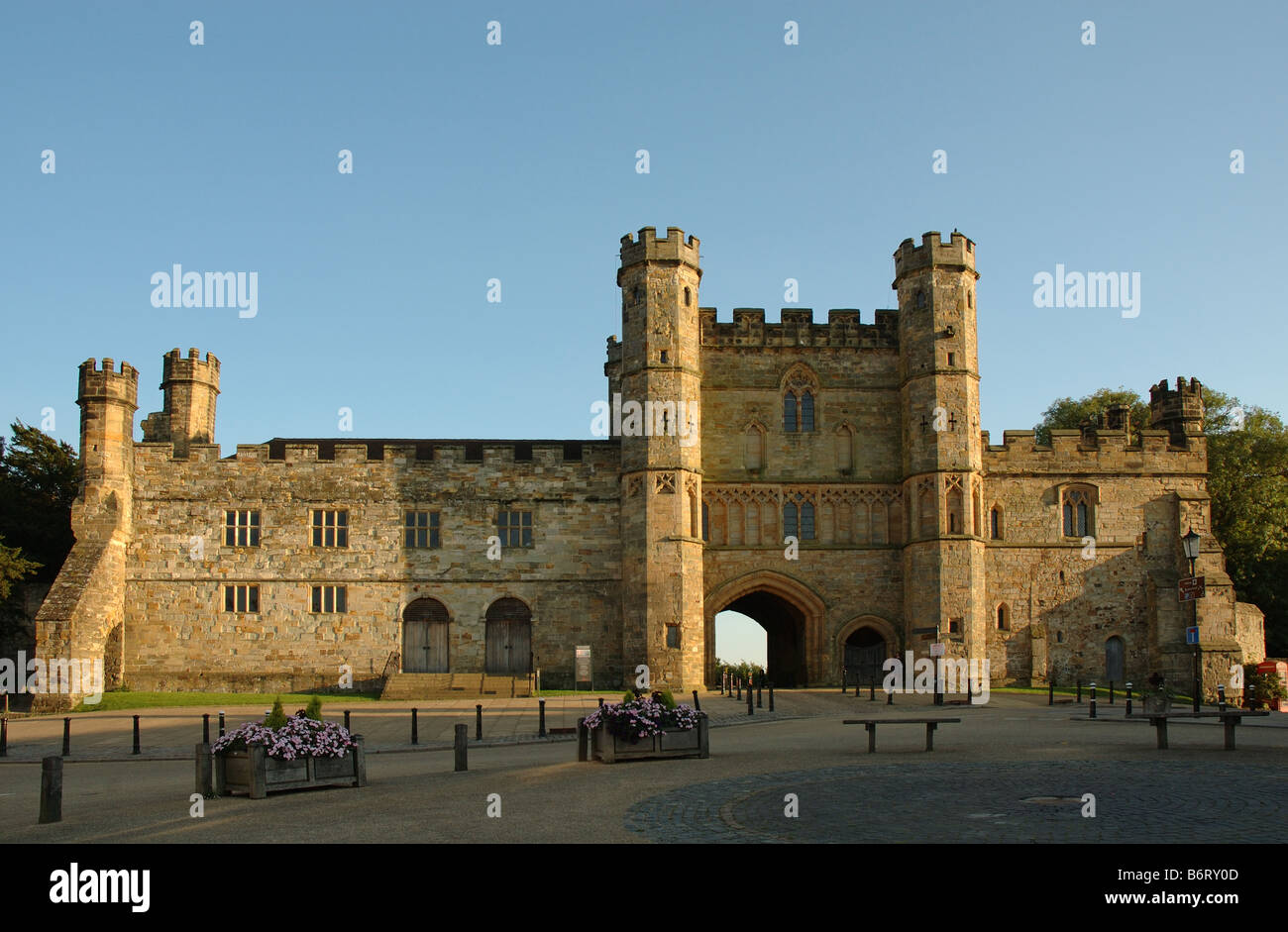 Battle abbey school hi-res stock photography and images - Alamy