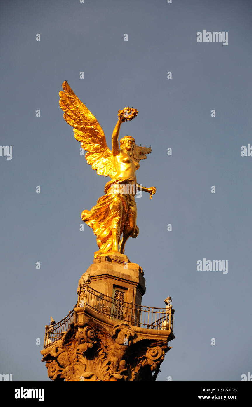 Monumento a la independencia mexico hi-res stock photography and images ...