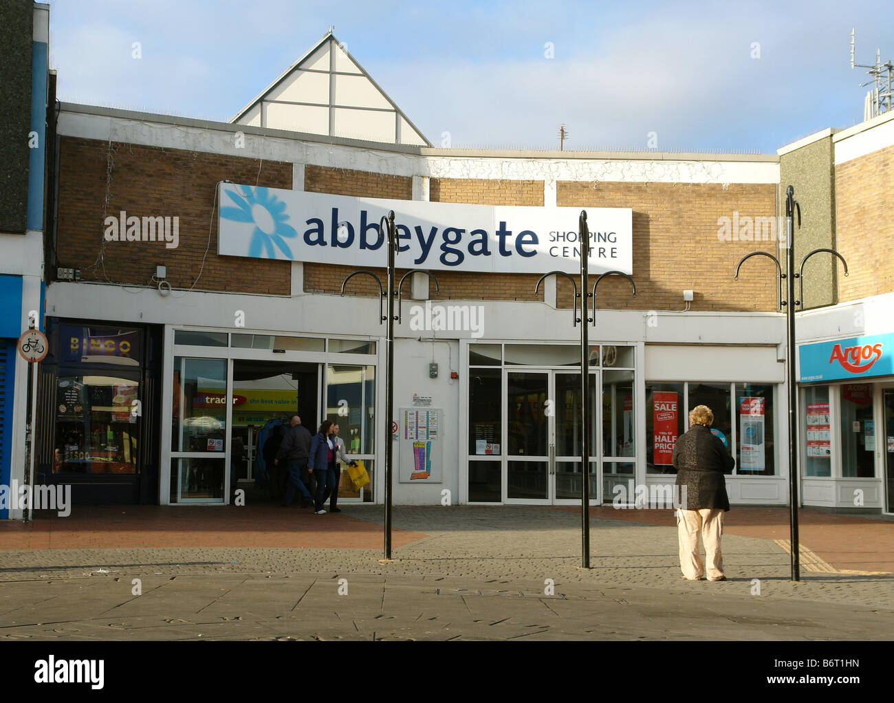 Nuneaton high street hi-res stock photography and images - Alamy