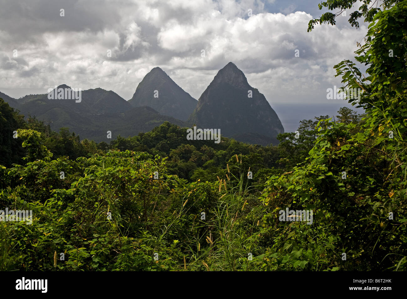 Pitons mountains in st lucia hi-res stock photography and images - Alamy