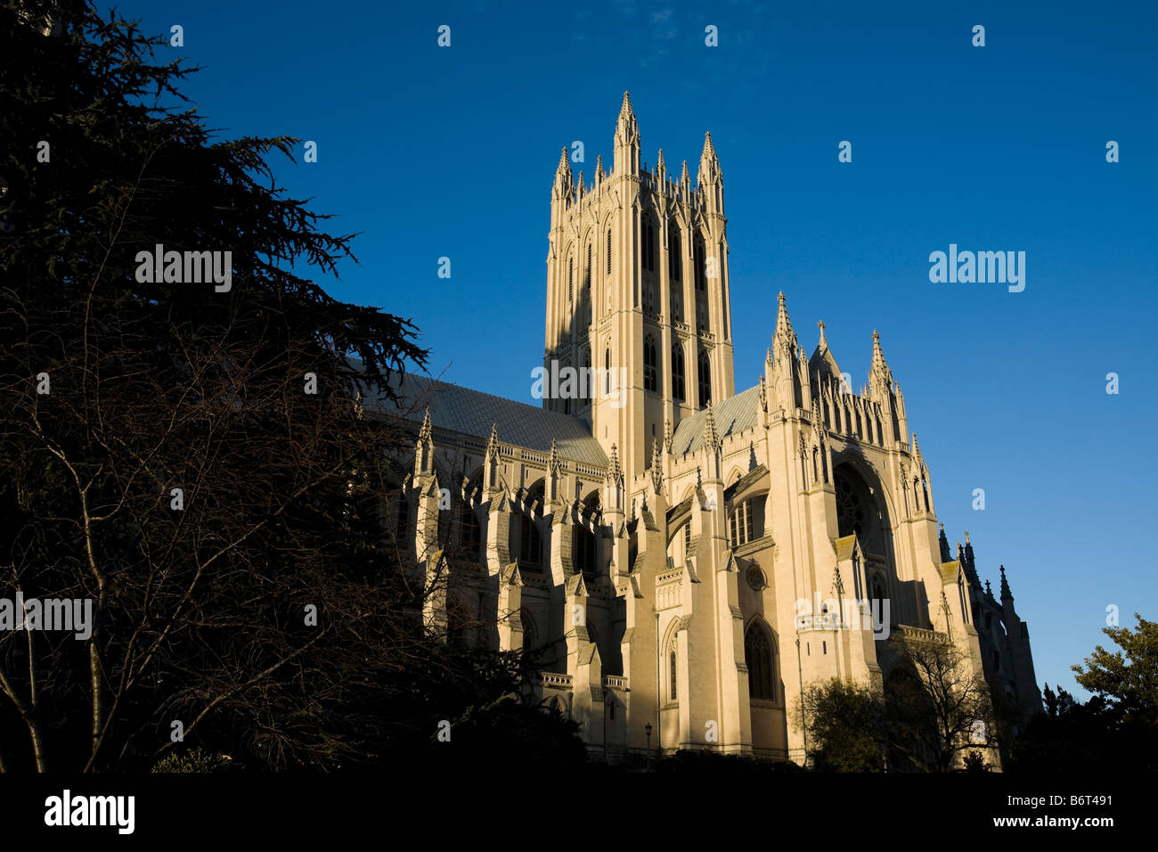 American cathedral of the episcopal church hi-res stock photography and ...