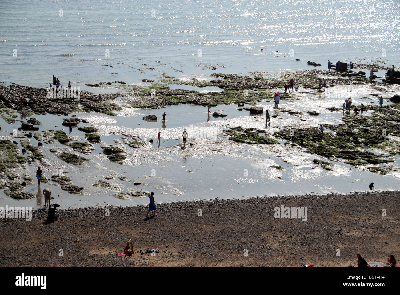 Rock pooling family hi-res stock photography and images - Alamy