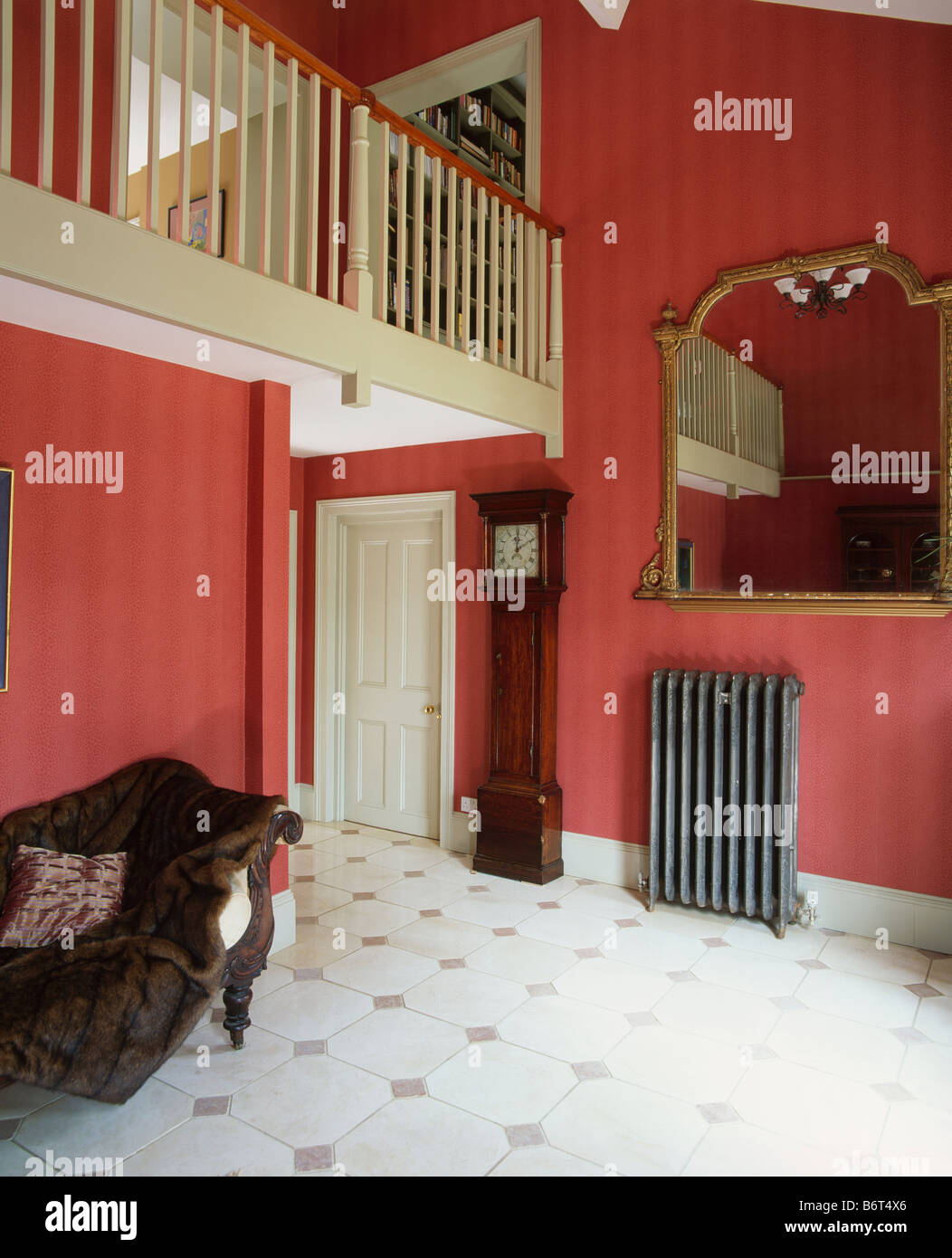 Reclaimed radiator hi-res stock photography and images - Alamy