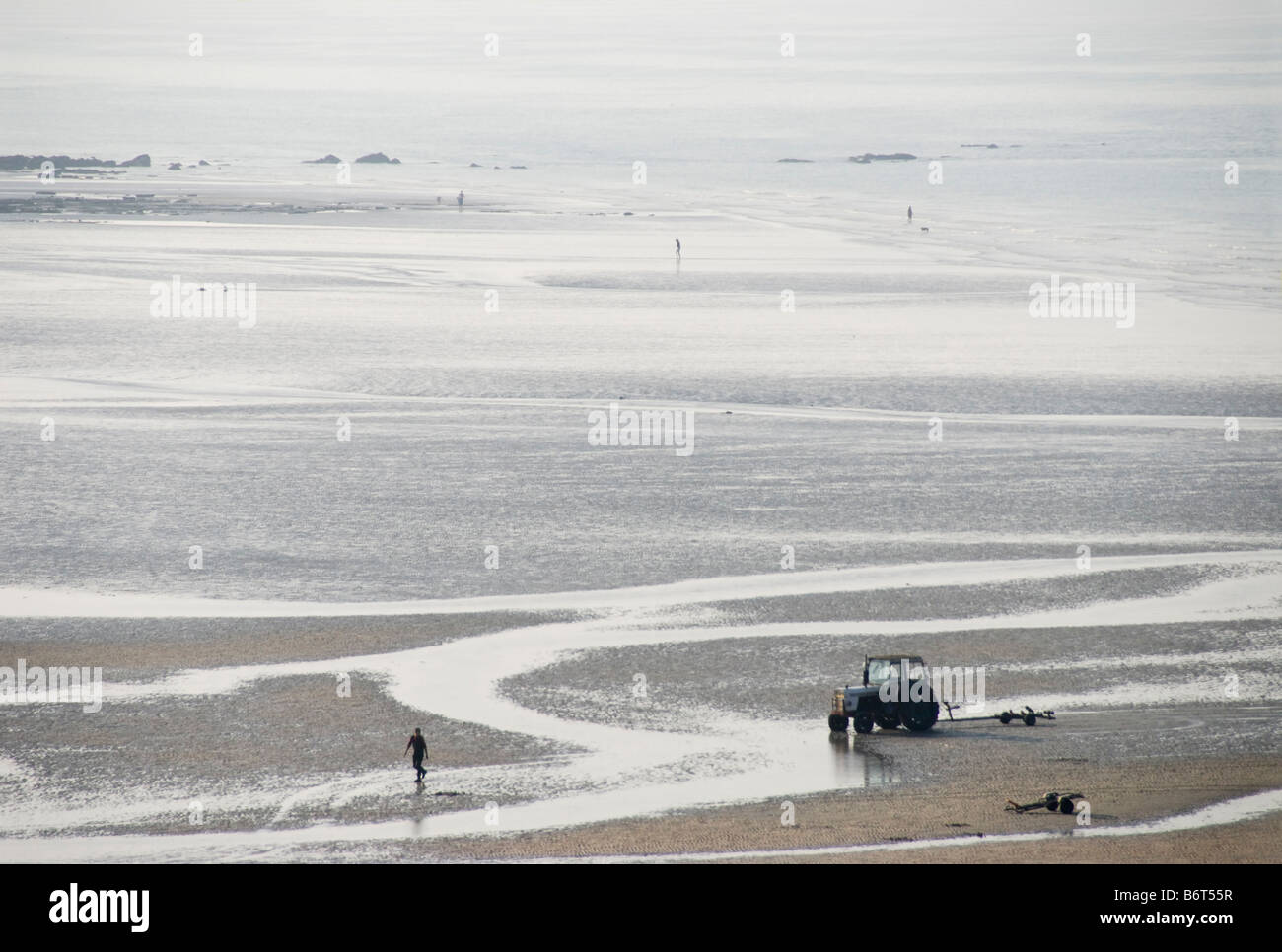 Tractor on the beach hi-res stock photography and images - Alamy