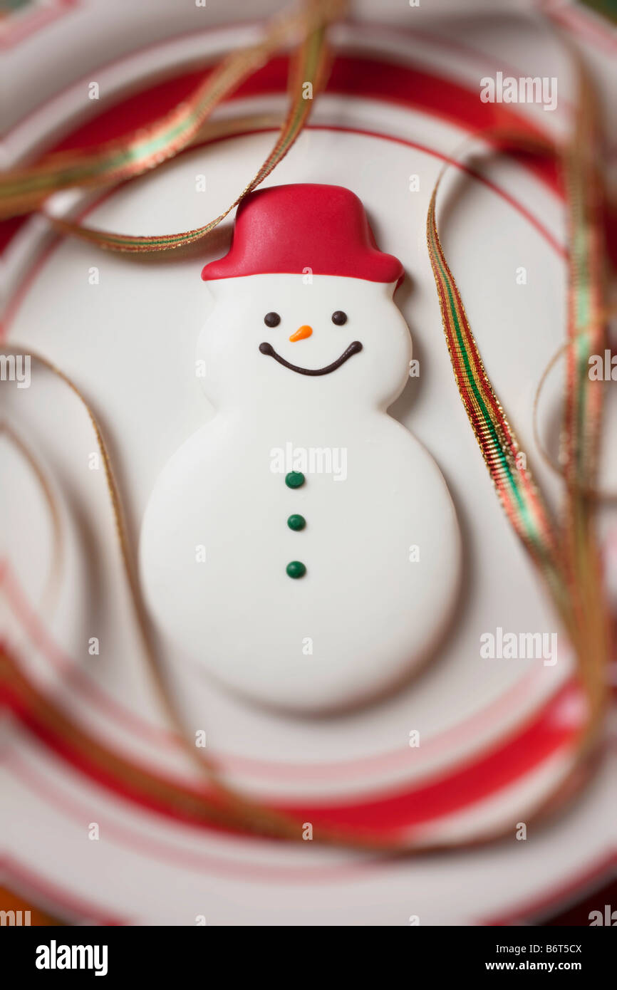 Snowman cookie shape hi-res stock photography and images - Alamy