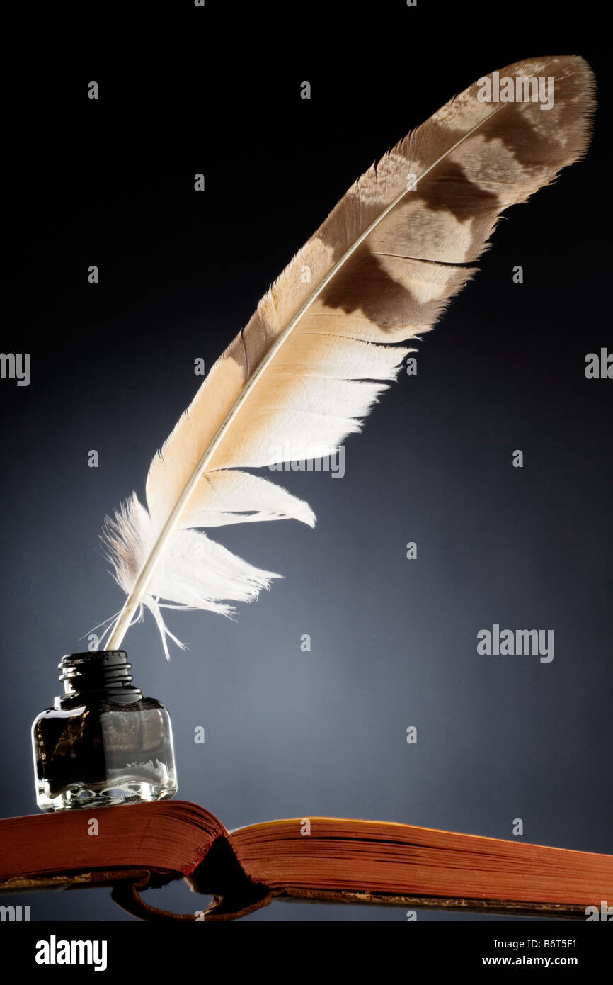 Open ink bottle hi-res stock photography and images - Alamy