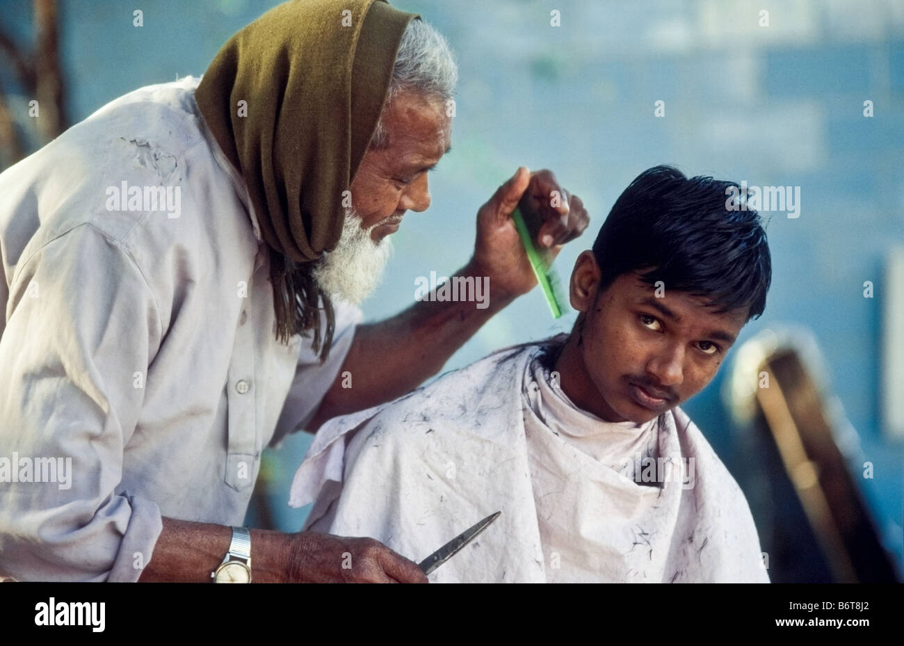 Streets of delhi hi-res stock photography and images - Alamy