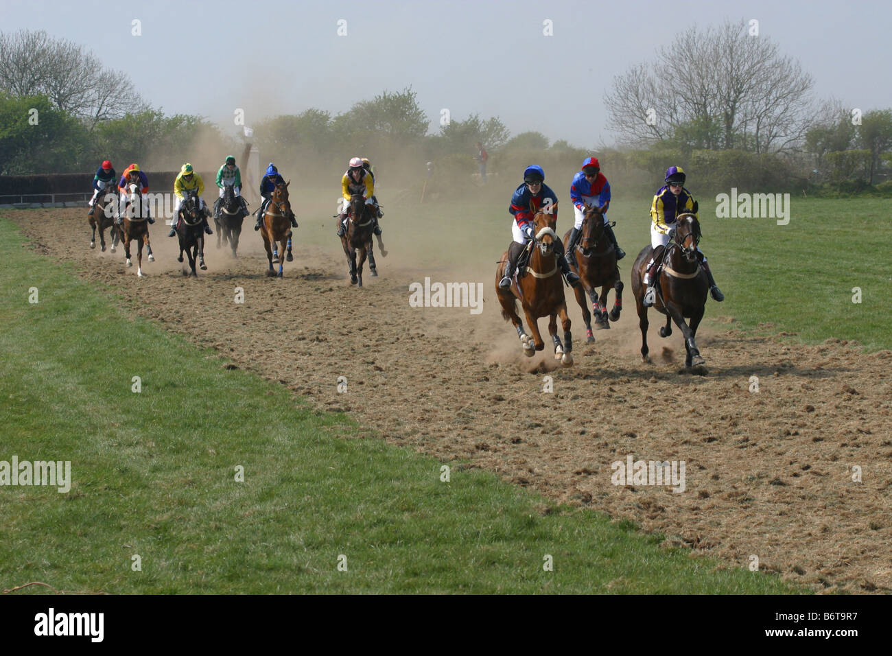 Point to point horse betting uk hi-res stock photography and images - Alamy