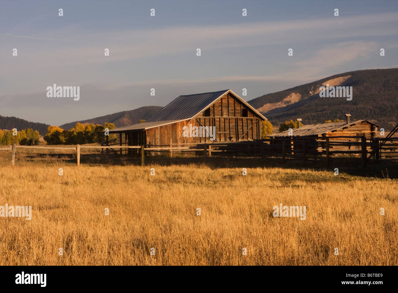 Ranch building hi-res stock photography and images - Alamy