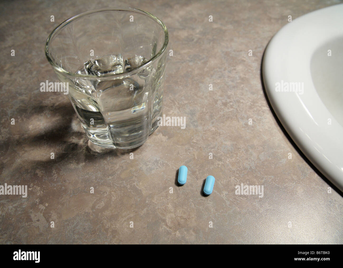 Medication blue hi-res stock photography and images - Alamy