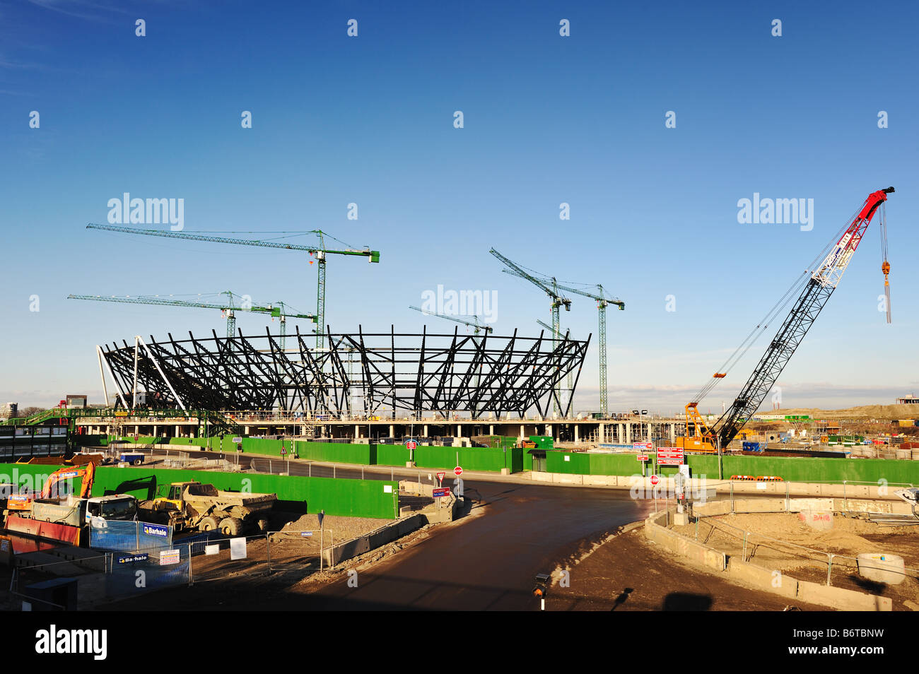Construction of the Olympic Stadium for London 2012 Olympics Stock ...