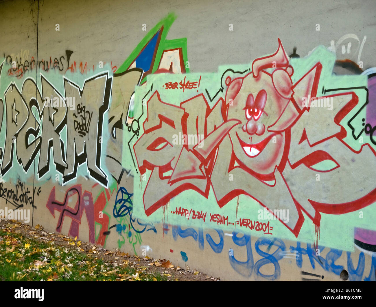 Scratch graffiti hi-res stock photography and images - Alamy