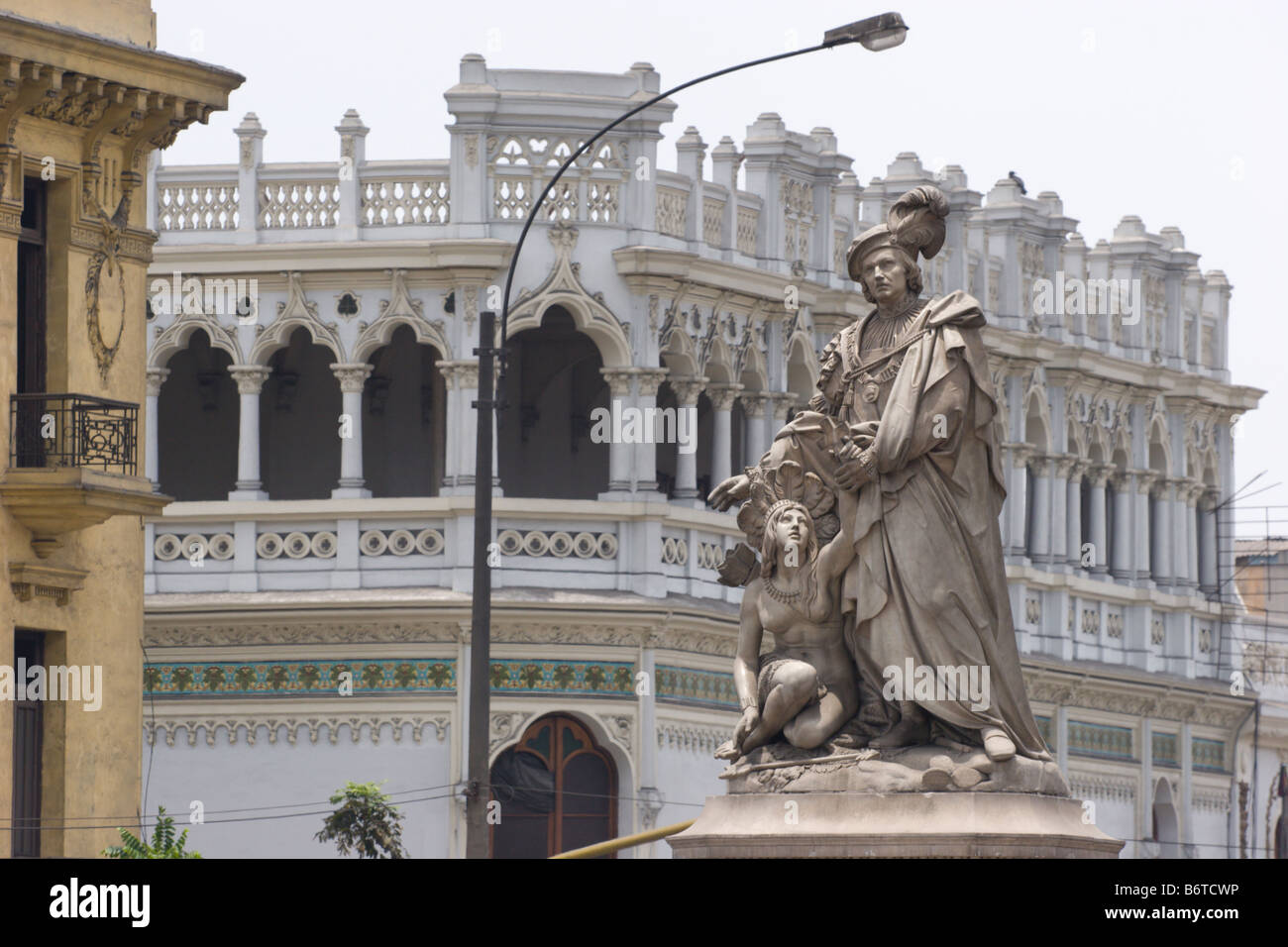 Christopher columbus lima statue peru hi-res stock photography and ...