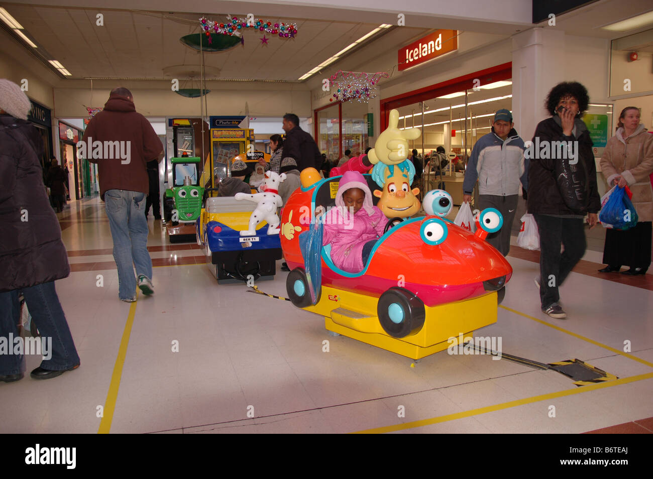Toy shop main street hi-res stock photography and images - Alamy