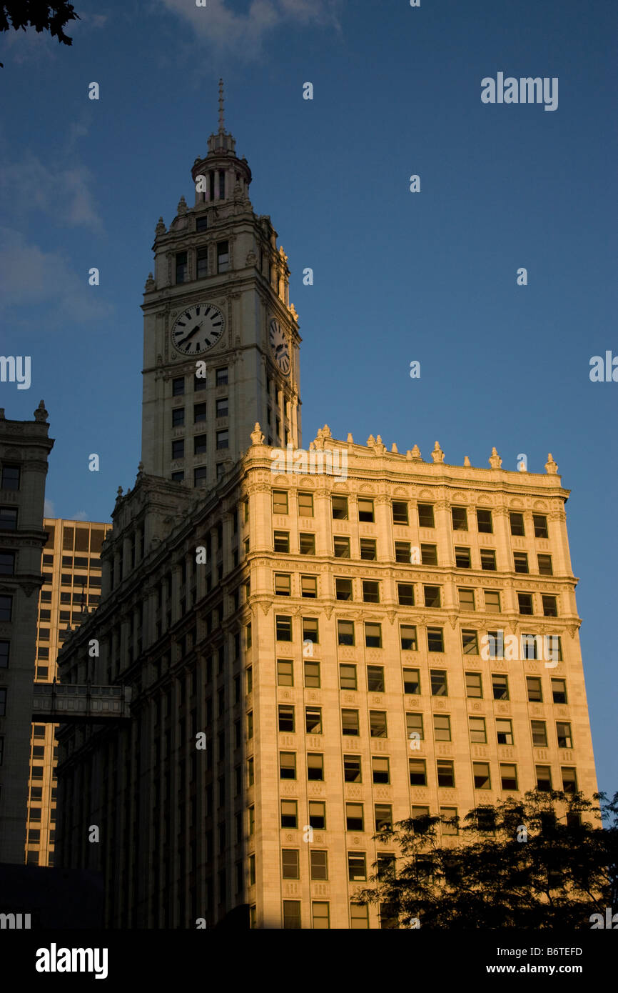 West view of Wrigley Building Stock Photo - Alamy