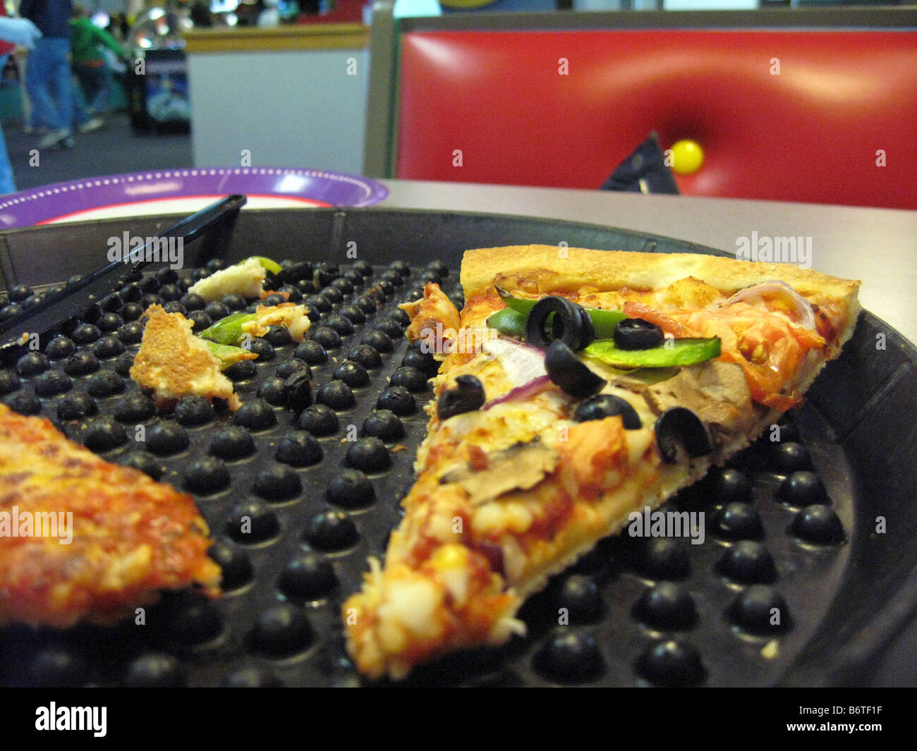 Pizza on platter hi-res stock photography and images - Alamy