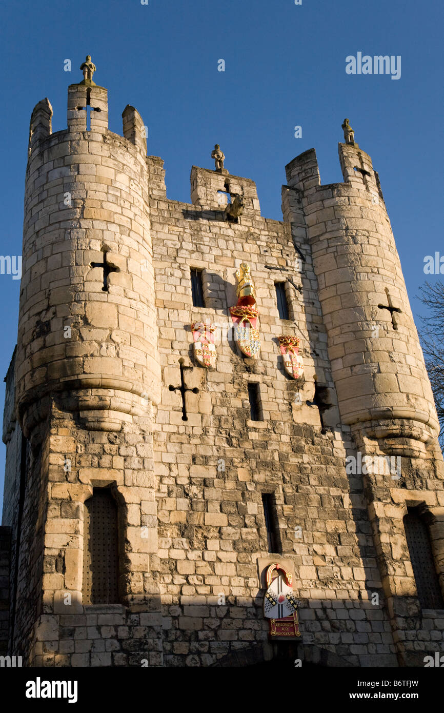 The medieval gatehouse Micklegate bar, york city centre, yorkshire ...