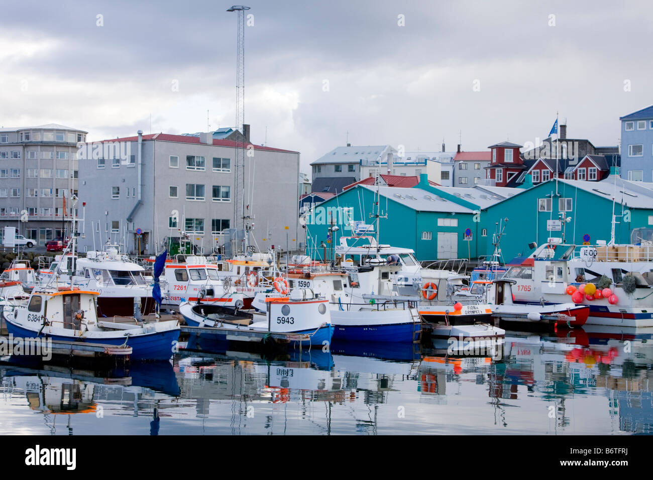Reykjavik harbour hi-res stock photography and images - Alamy