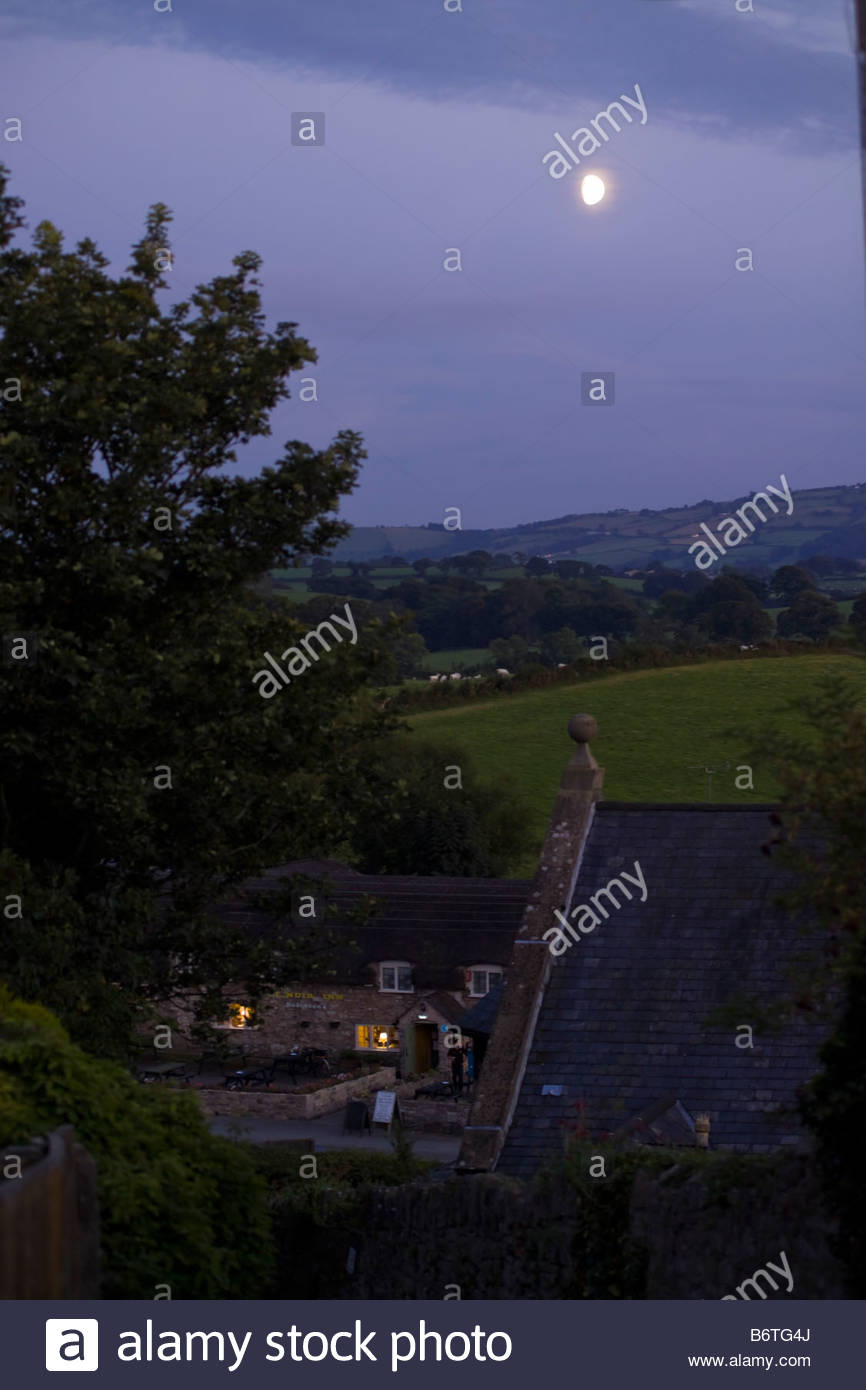 Moonrise Wales High Resolution Stock Photography and Images - Alamy