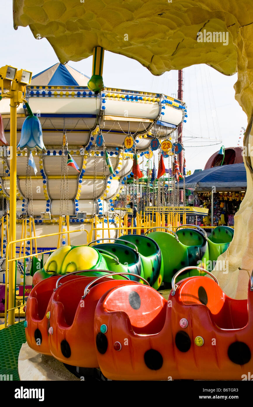 Attractions and booths hi-res stock photography and images - Alamy