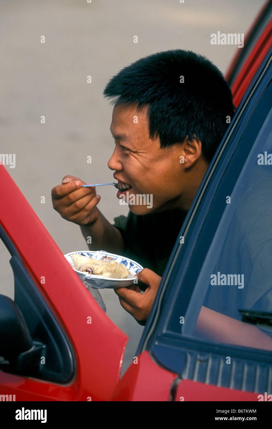 Chinese takeaway exterior hi-res stock photography and images - Alamy