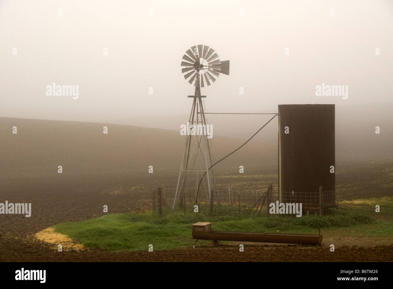 Pump windmills hi-res stock photography and images - Alamy