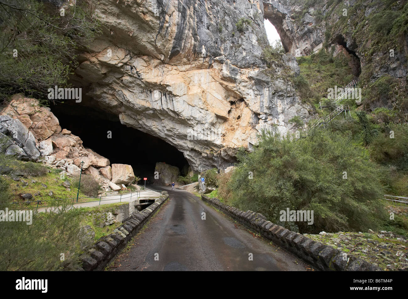 Jenolan Caves Road High Resolution Stock Photography and Images - Alamy