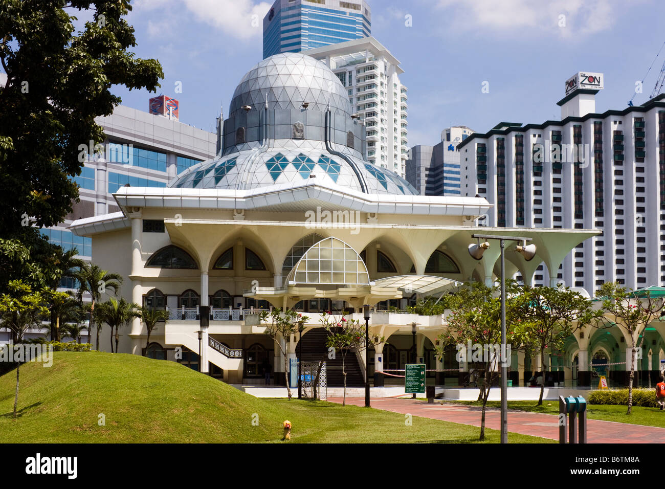 Asy Syakirin Mosque in Kuala Lumpur Stock Photo - Alamy