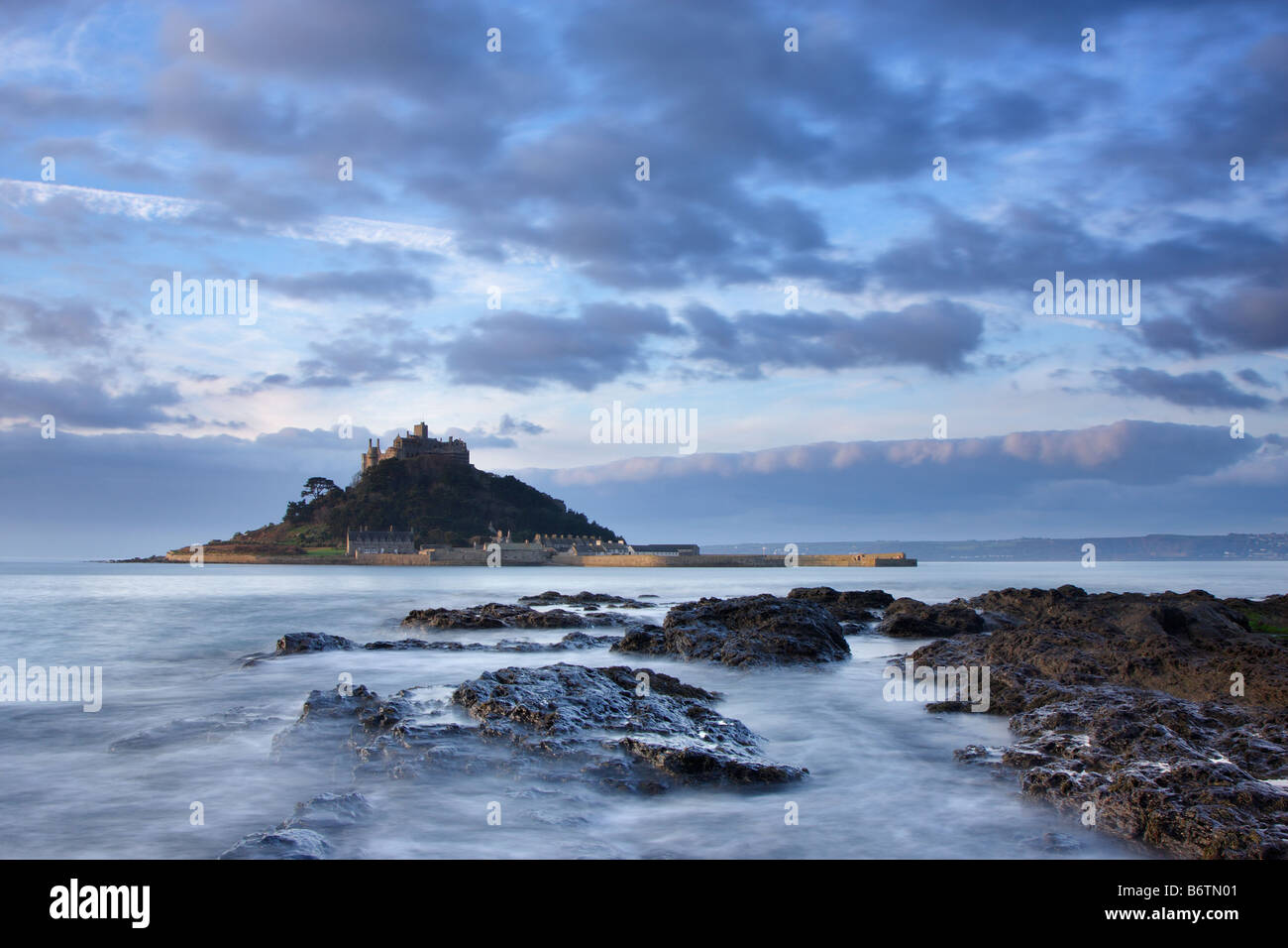 St michael's mount cornwall hi-res stock photography and images - Alamy