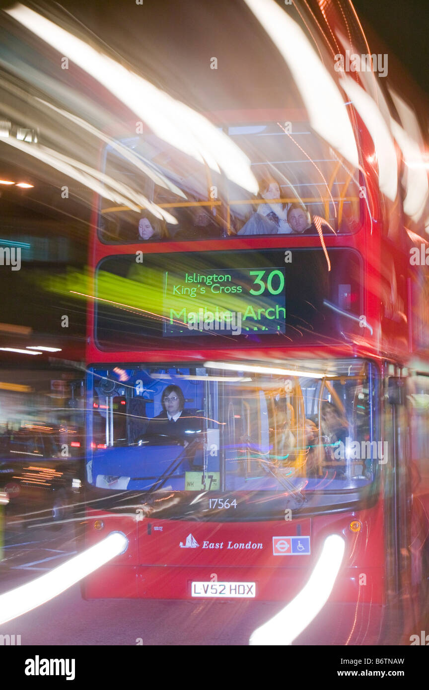 Kings cross london bus hi-res stock photography and images - Alamy