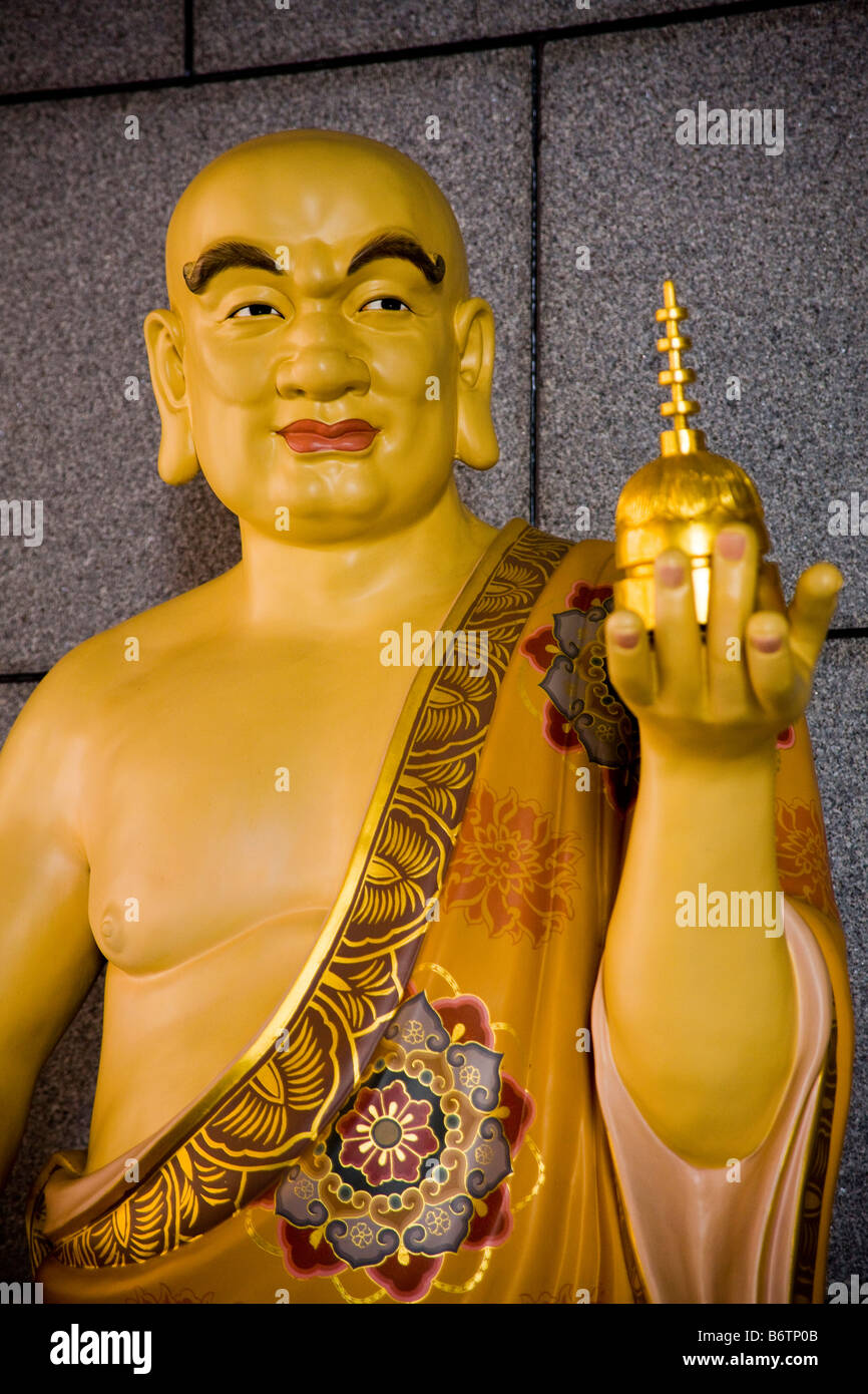 Kuan kung hi-res stock photography and images - Alamy