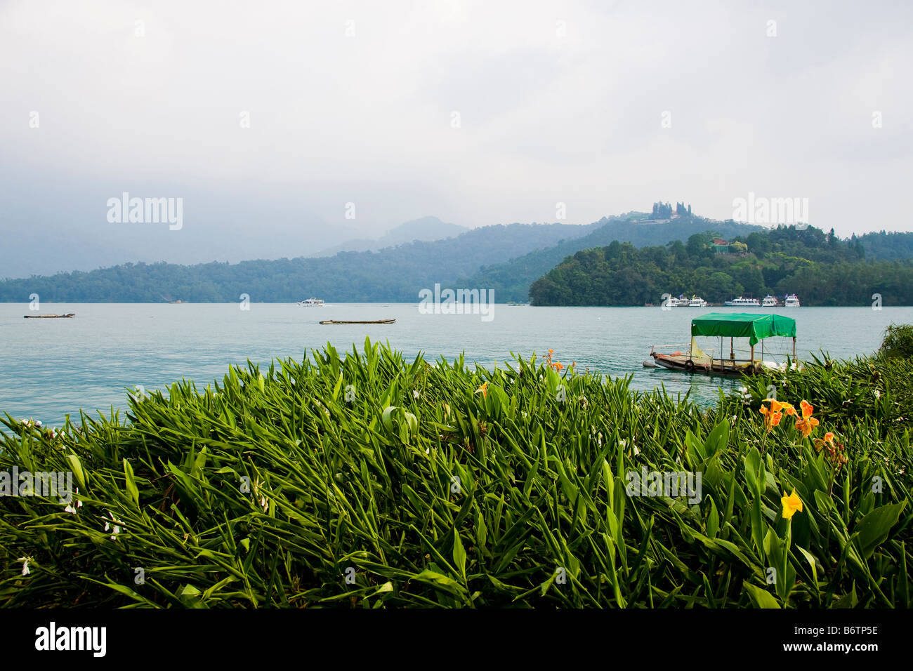 Moon pool vessel hi-res stock photography and images - Alamy