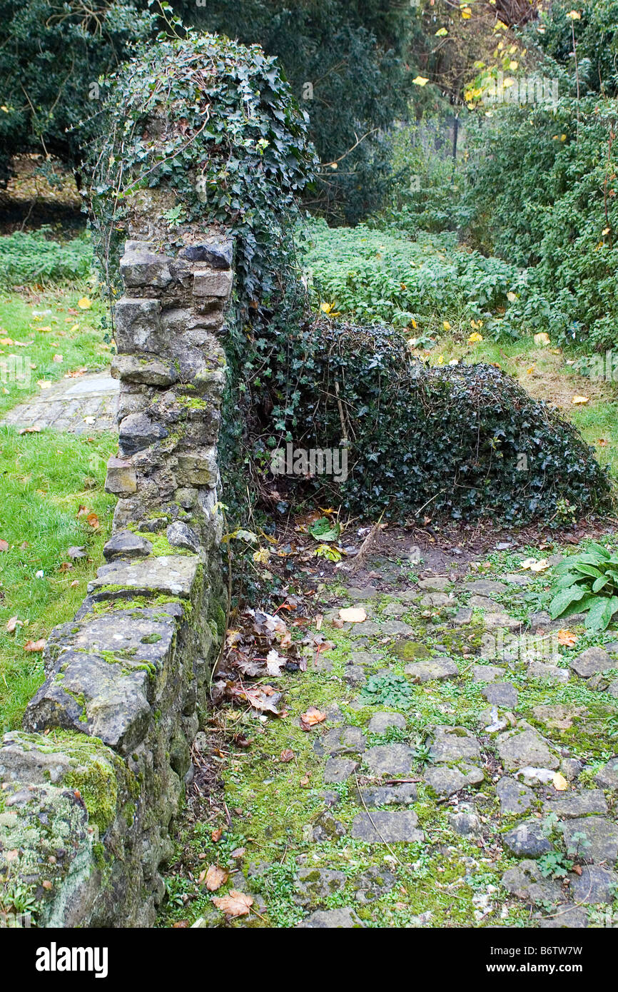 Chertsey abbey hi-res stock photography and images - Alamy