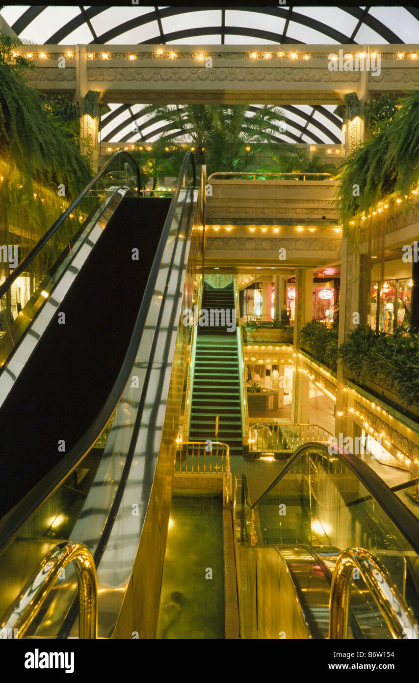 Cocowalk mall, Coconut Grove Stock Photo - Alamy