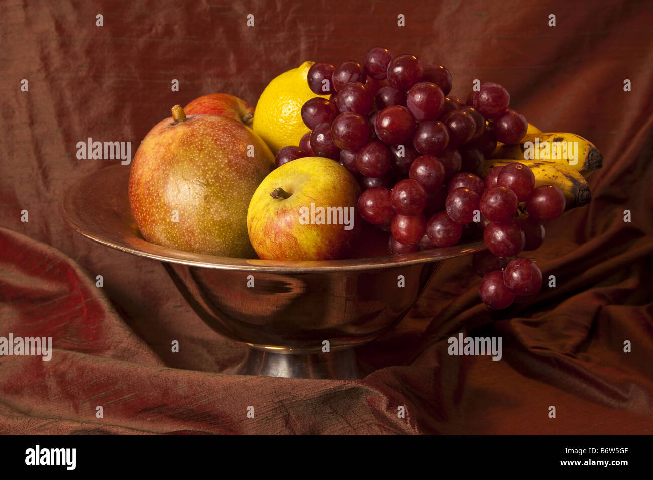 Ruby coloured hi-res stock photography and images - Alamy