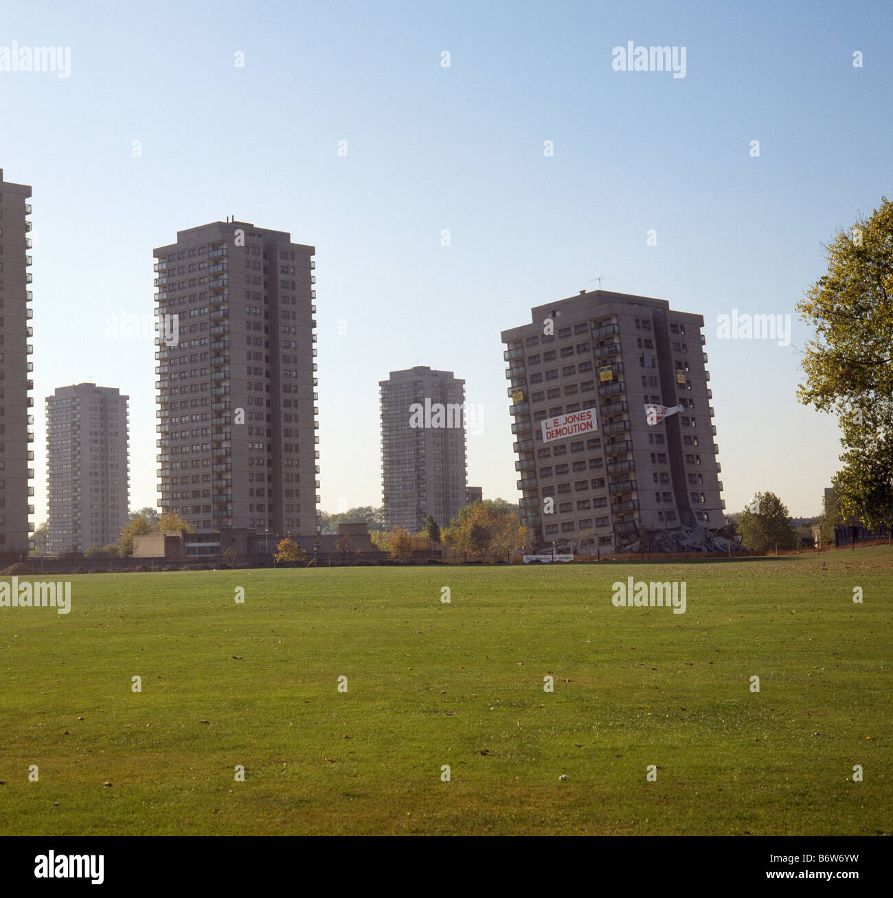 Demolition hackney tower block hi-res stock photography and images - Alamy