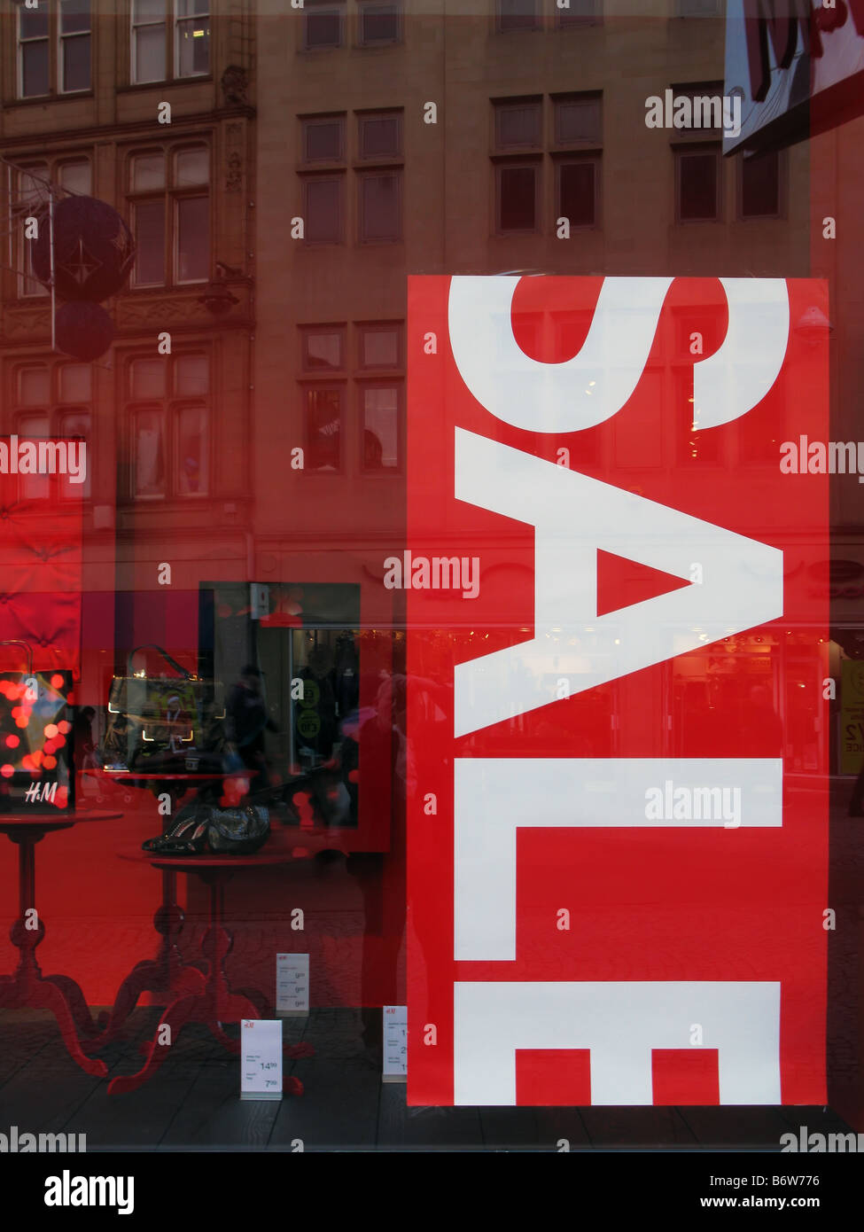 Sign in a shop window hi-res stock photography and images - Alamy