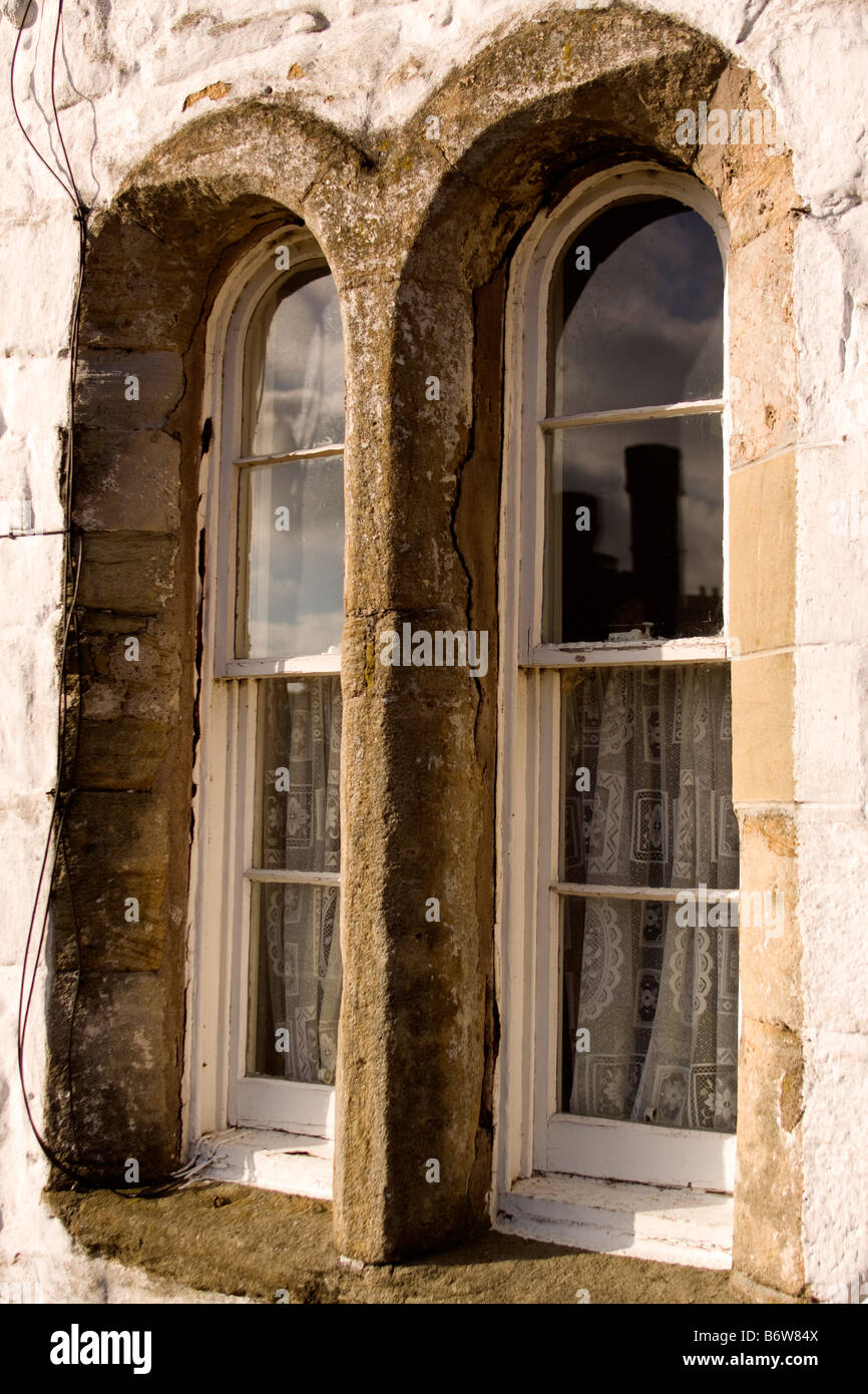 Mullion window hi-res stock photography and images - Alamy