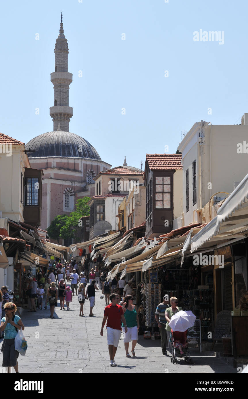 People shopping in Rhodes old town, Rhodes Greece Stock Photo - Alamy