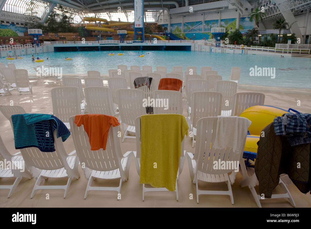 Edmonton mall pool hi-res stock photography and images - Alamy