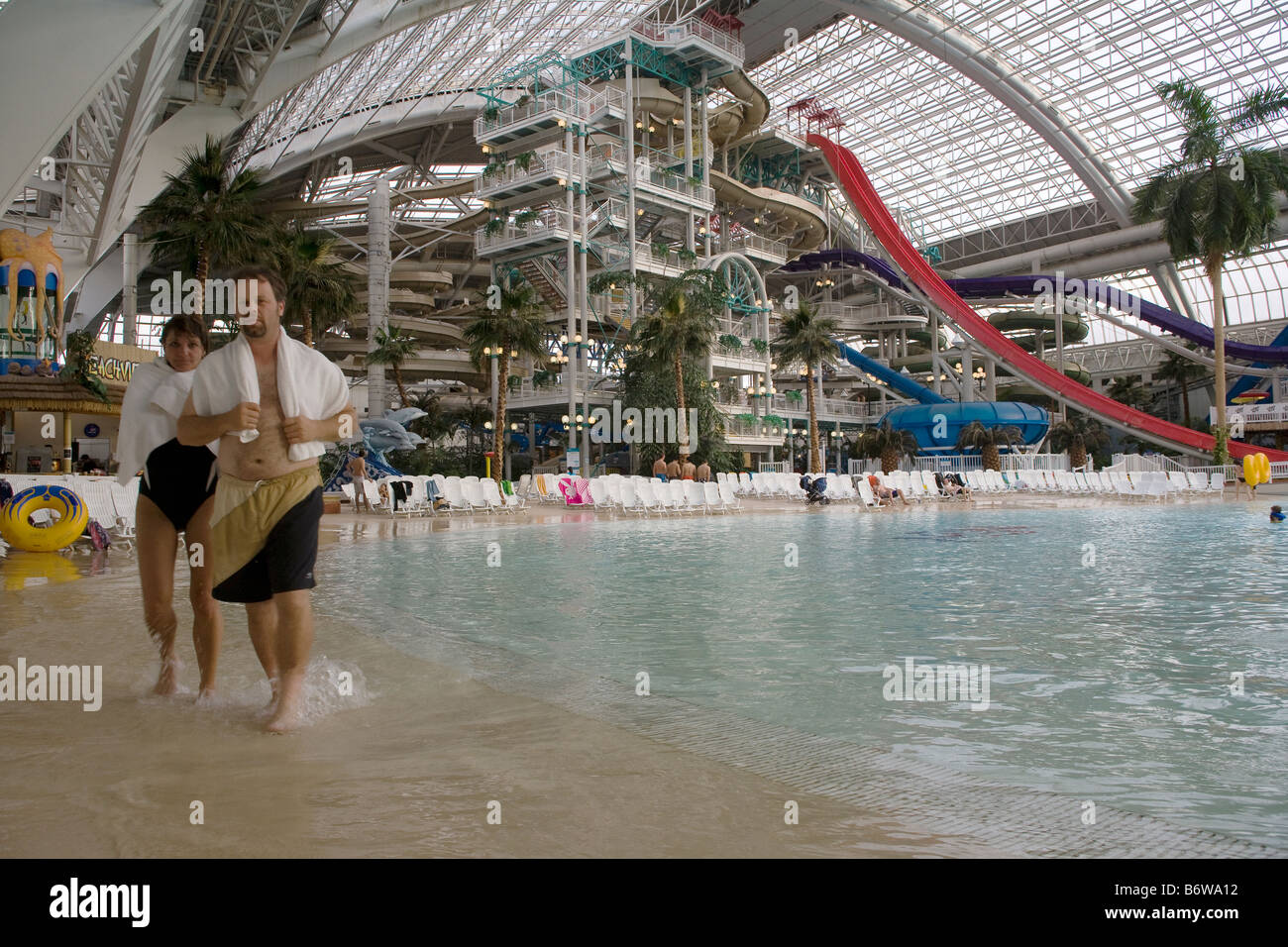 Edmonton mall pool hi-res stock photography and images - Alamy