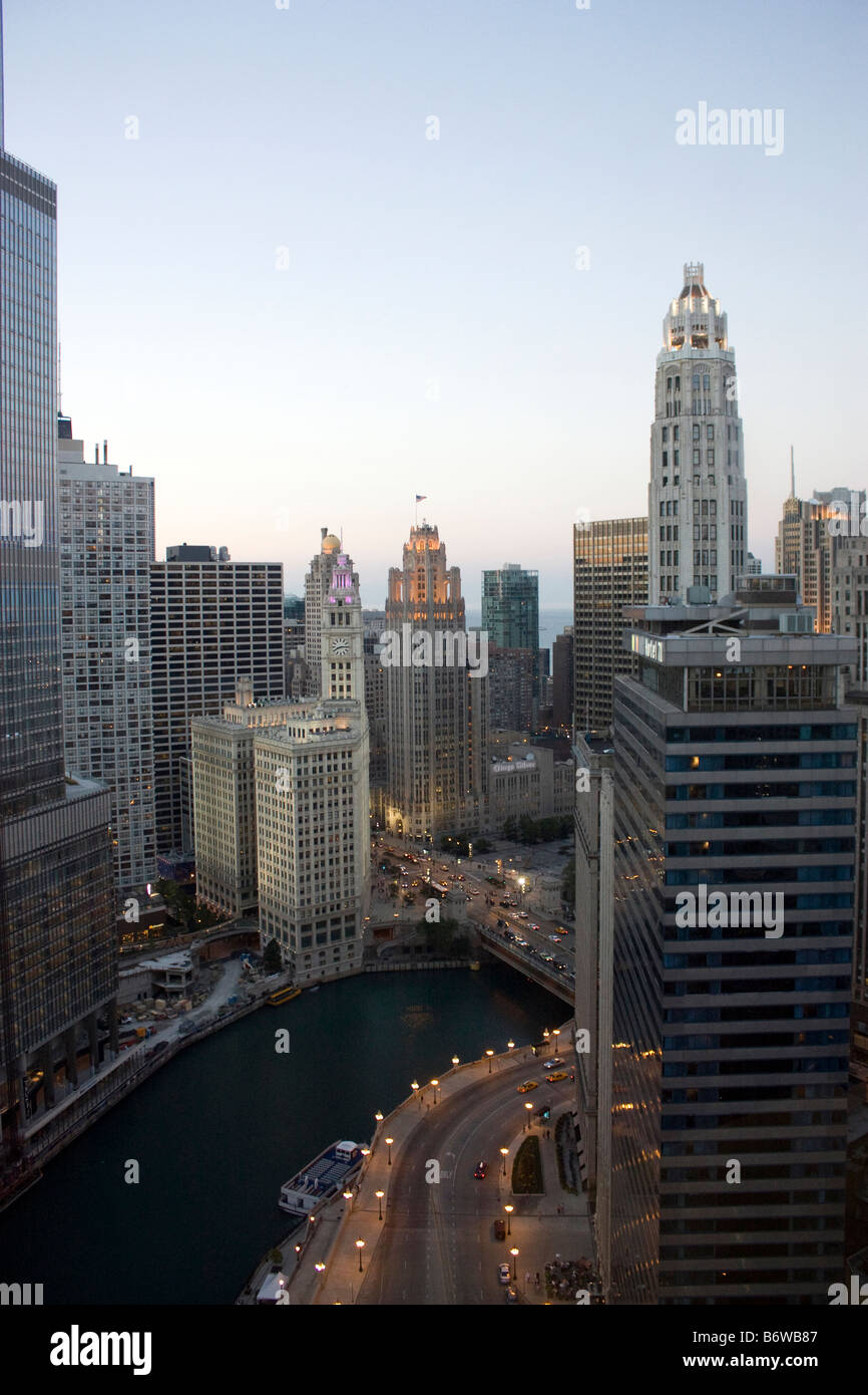 Chicago River with Wrigley Building seen from an elevated position at ...