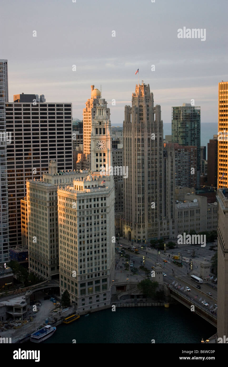 Wrigley building chicago aerial hi-res stock photography and images - Alamy