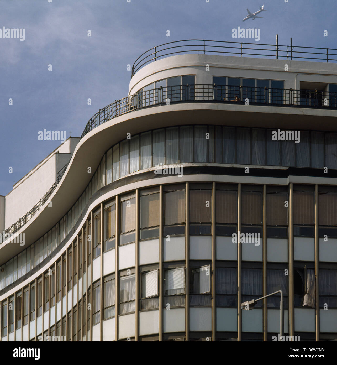 Peter jones sloane square hi-res stock photography and images - Alamy