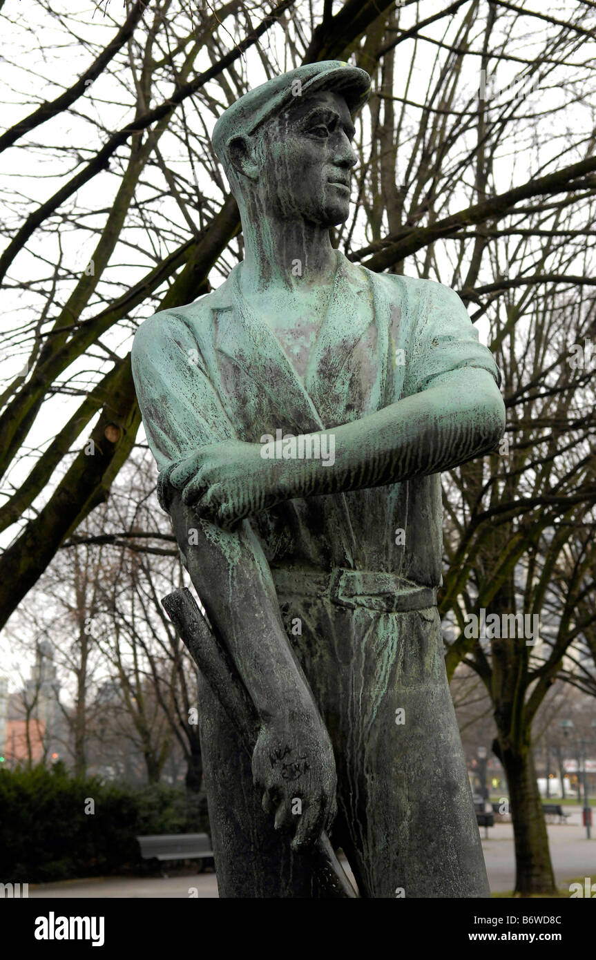 statue worker Berlin Deutschland Germany East German Alexanderplatz ...