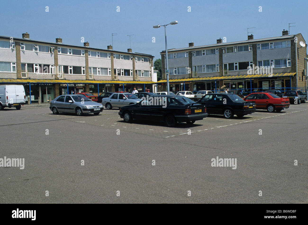 Stevenage New Town, Herts., Bedwell local shopping centre Stock Photo ...