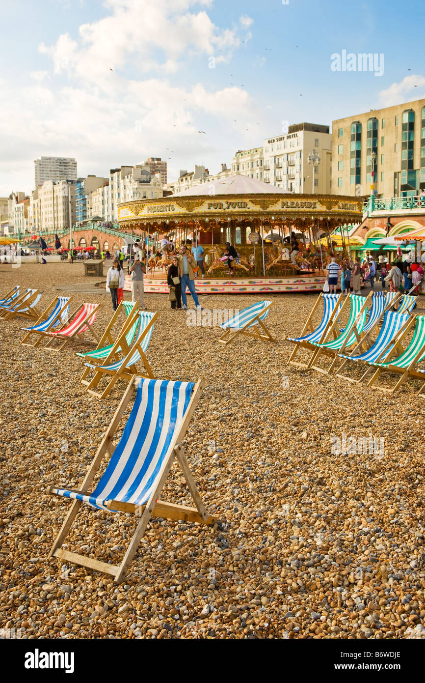 Fairground beach hi-res stock photography and images - Alamy